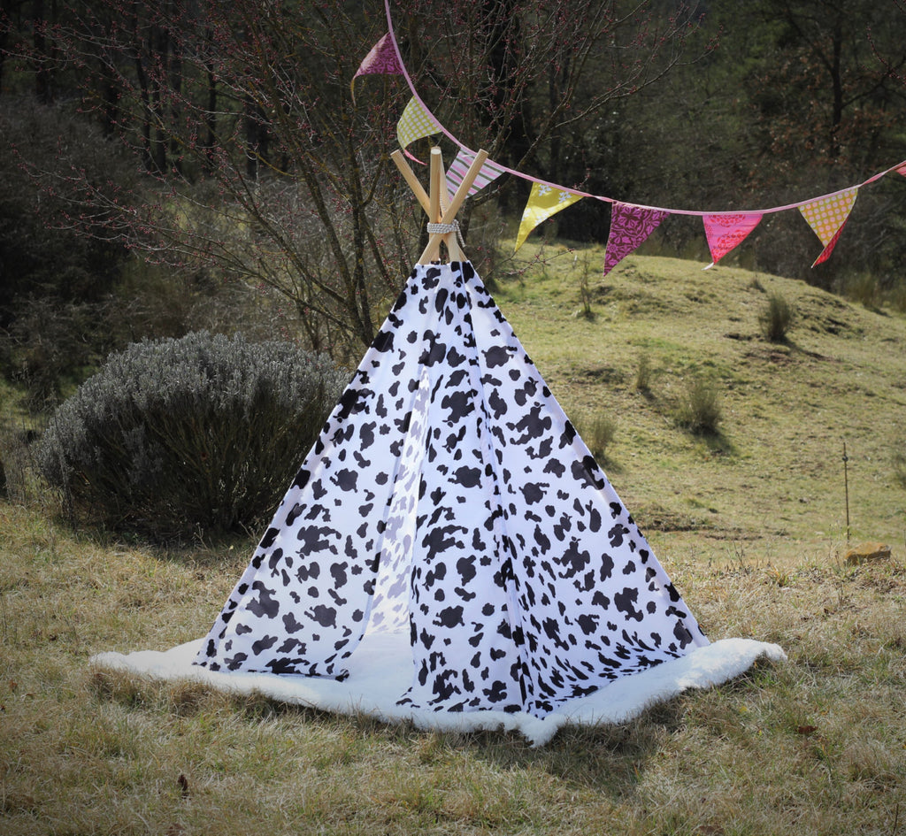 tipi / tepee / tipi / teepee Tent Cow Motive . 4 POLES INCLUDED ...